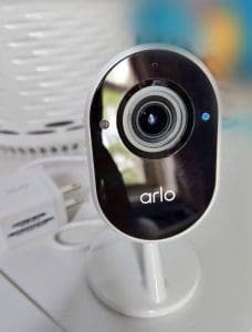 Arlo Blue Light Blinking: How to Fix [2023] - BlinqBlinq